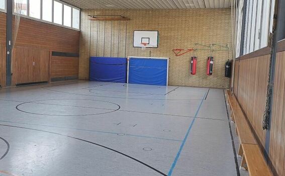 Max-Planck-Gymnasium Sporthalle inkl. Gymnastikraum | Stadt Nürtingen ...